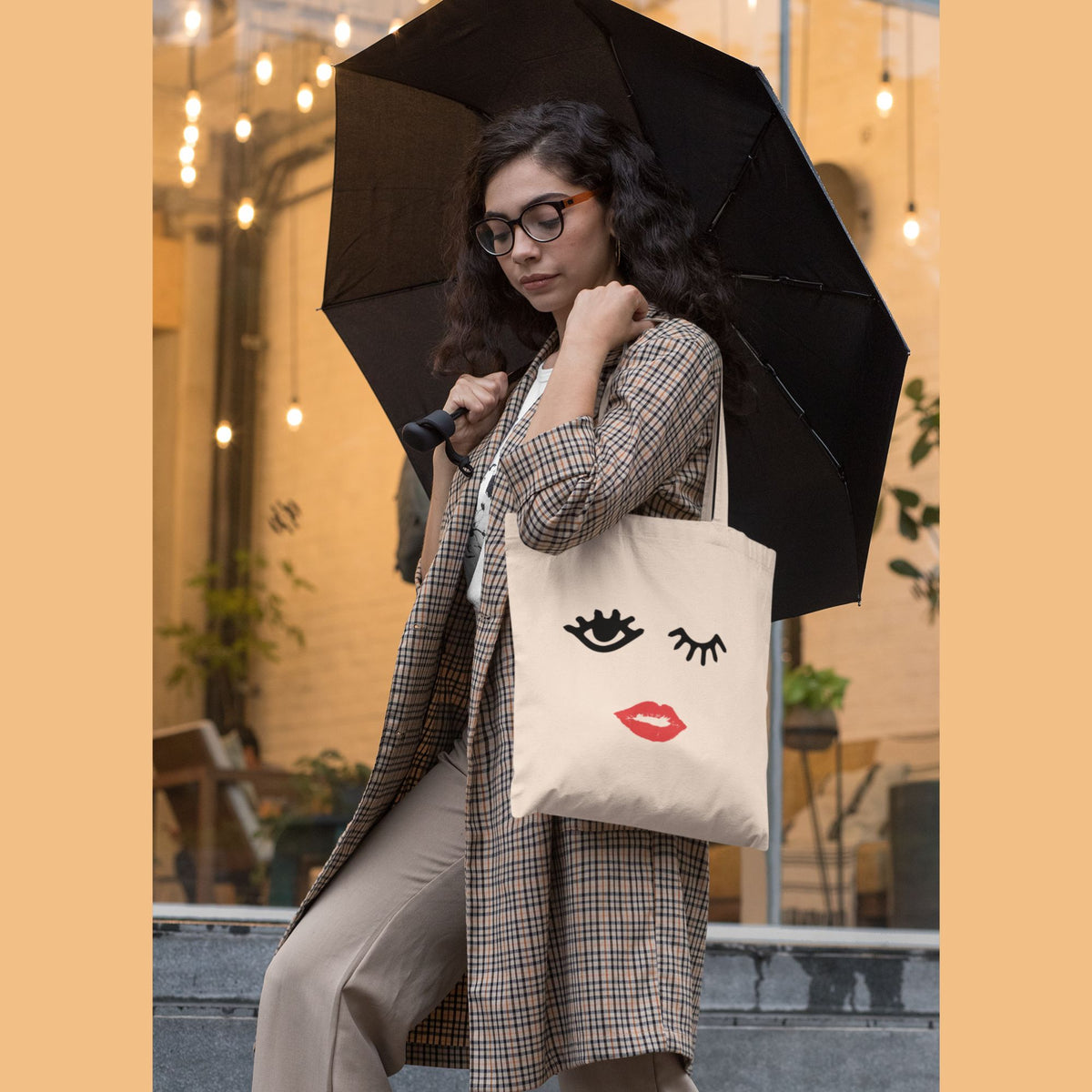 Smart printed tote bag